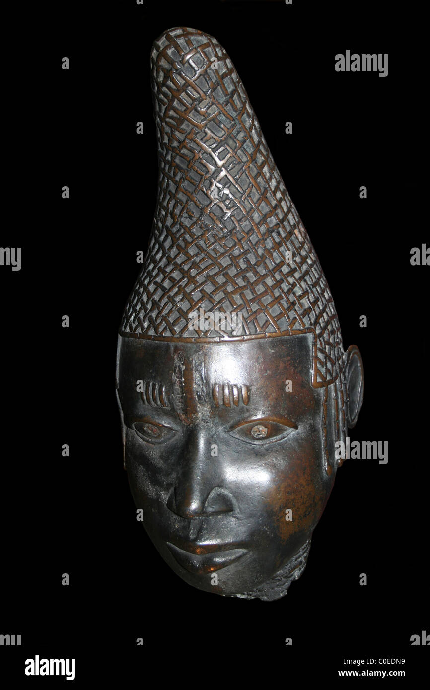 Nigerian art traditional hi-res stock photography and images - Alamy