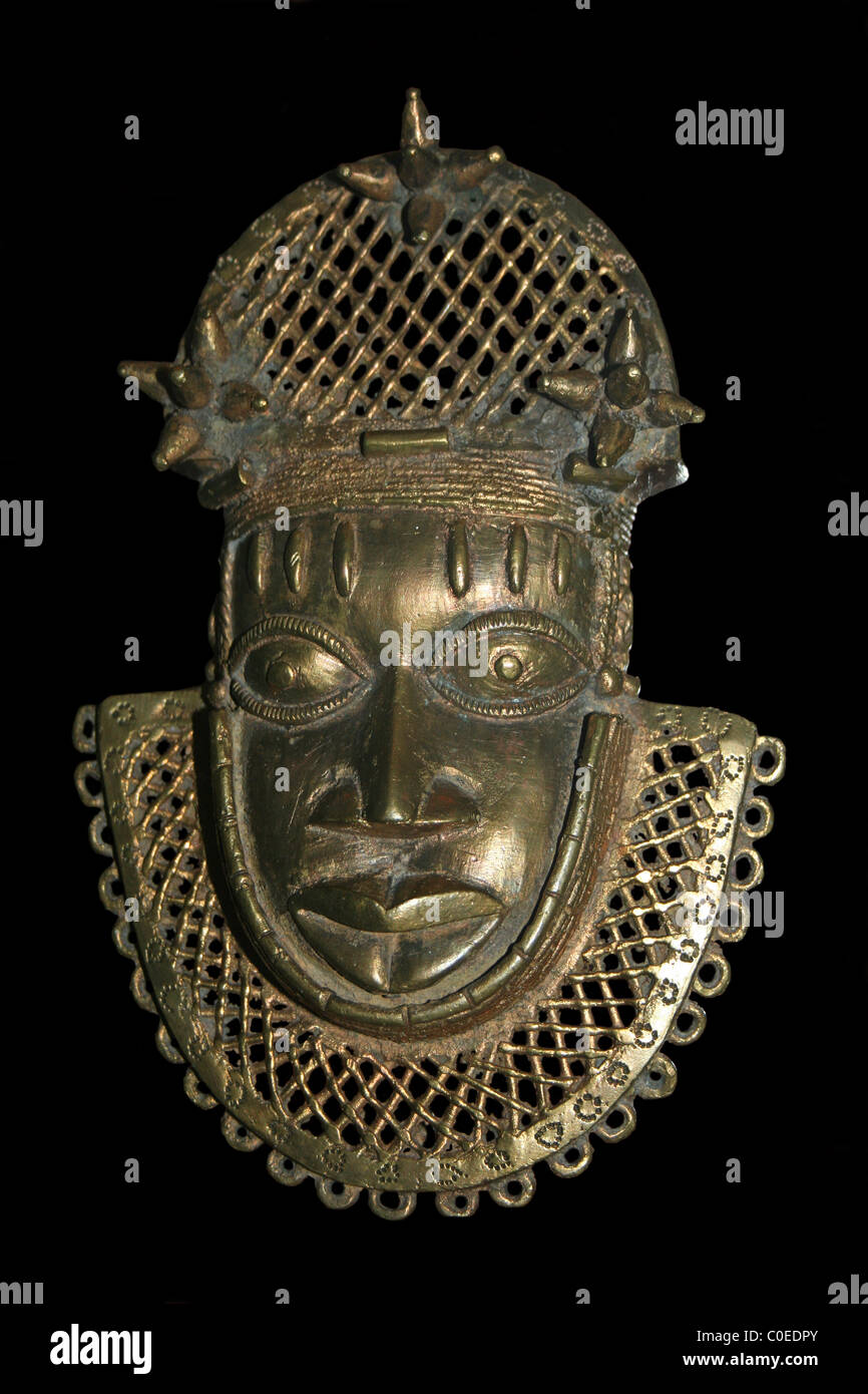 Benin mask hi-res stock photography and images - Alamy