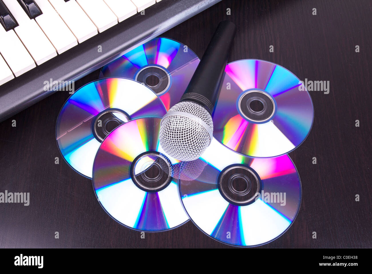 Single discs hi-res stock photography and images - Alamy