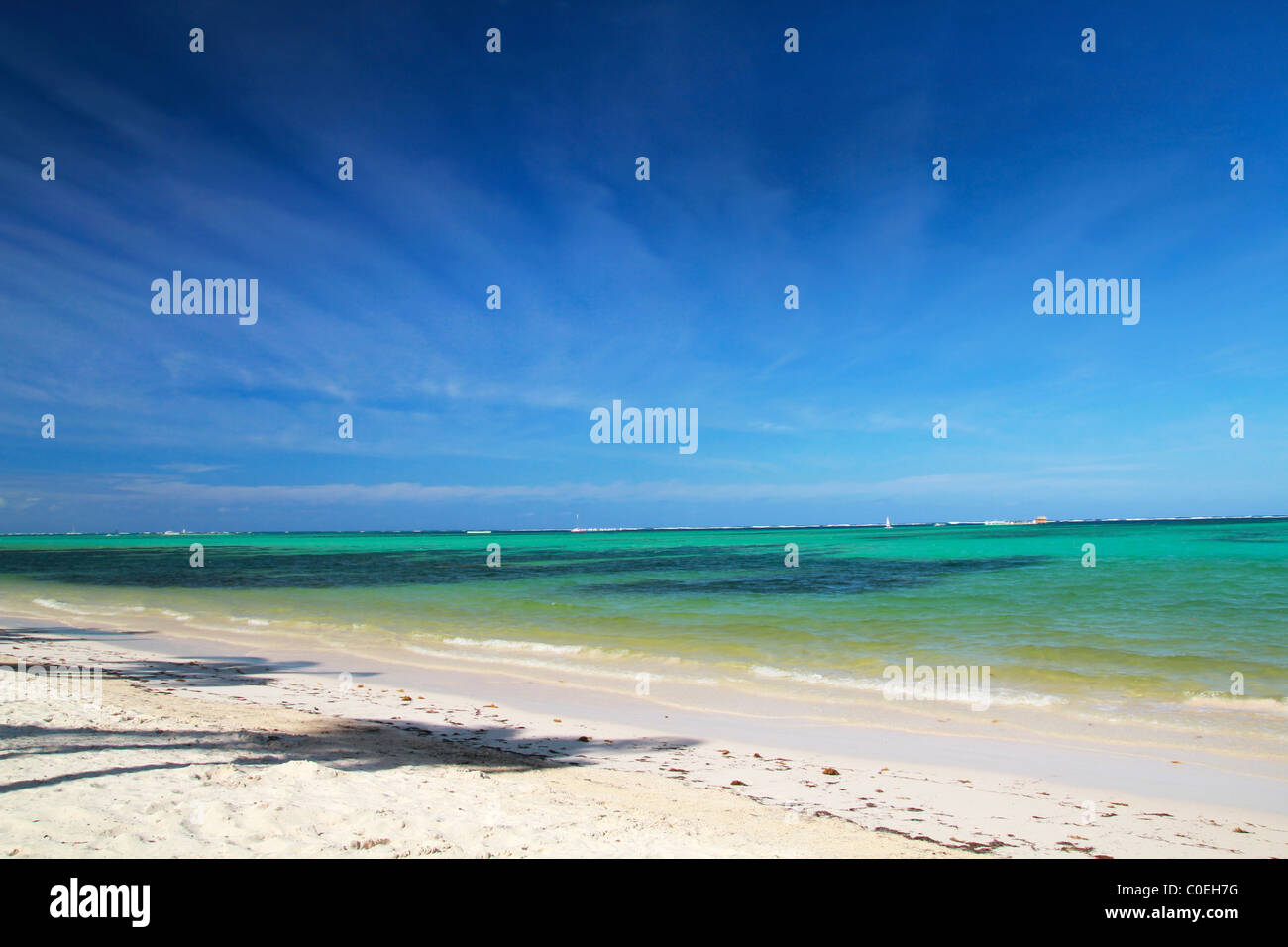 Tropical beach on Caribbean sea Stock Photo - Alamy