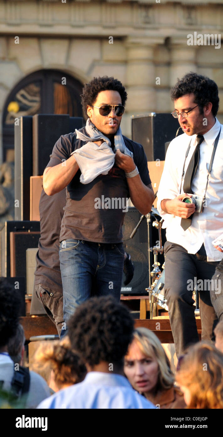 Lenny Kravitz on the set of a new Levi's commercial Prague, Czech ...