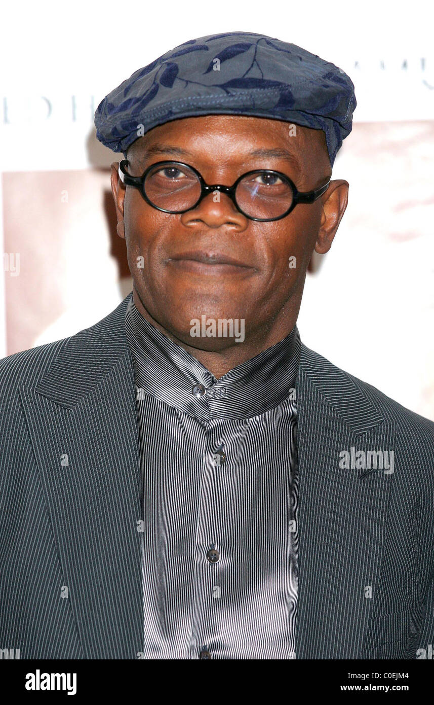 Samuel L. Jackson at the French premiere of 'Cleaner' Paris, France ...