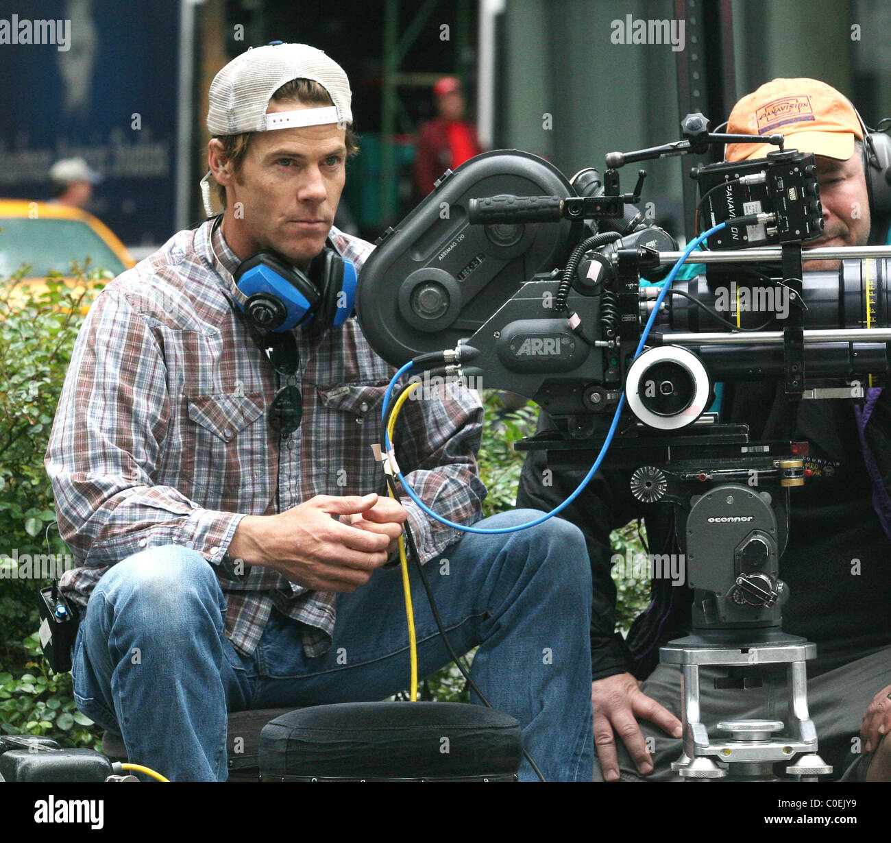 Danny Moder working as a cameraman on the set of 'The Taking of Pelham ...