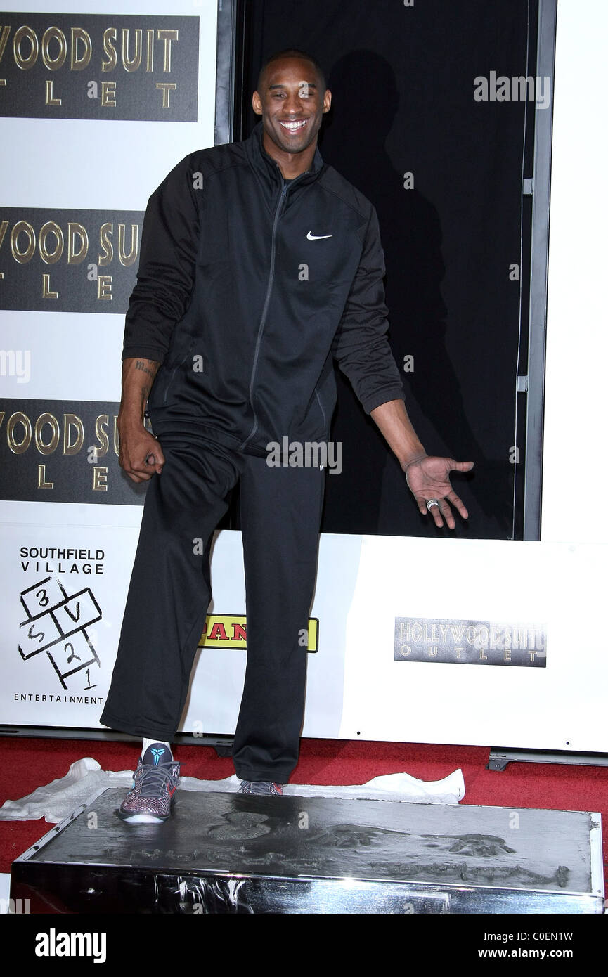 KOBE BRYANT KOBE BRYANT HAND AND FOOTPRINT CEREMONY HOLLYWOOD LOS ...