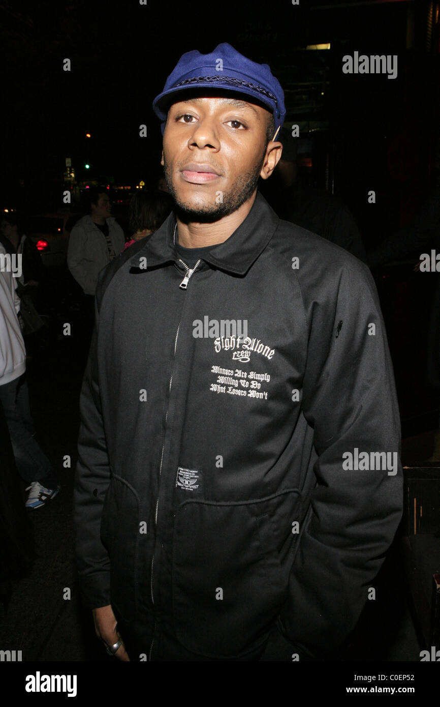 Mos Def at The Roots Album realease party for "Roots Down" at Sutra ...