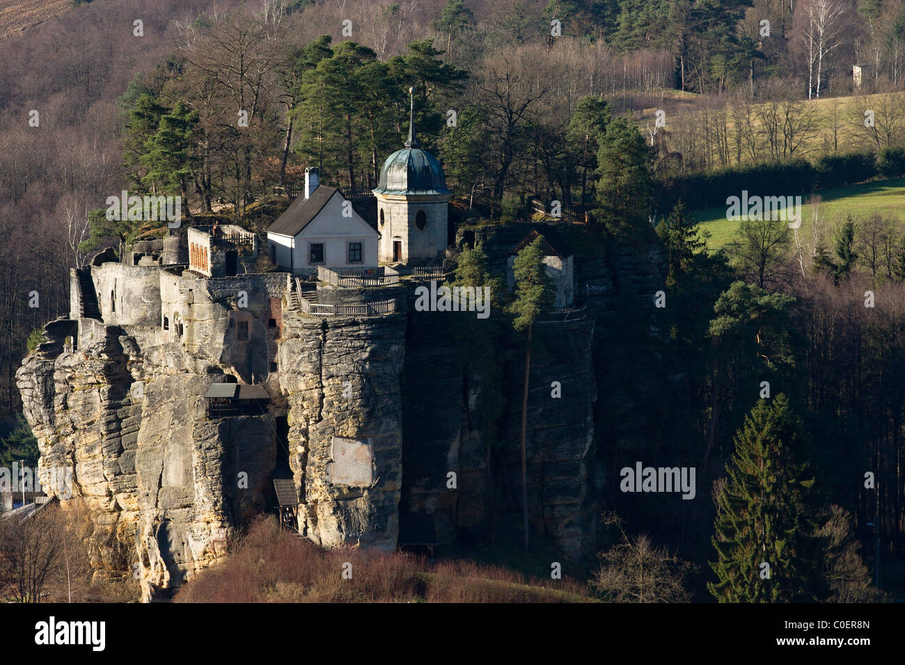 Sloup hi-res stock photography and images - Alamy