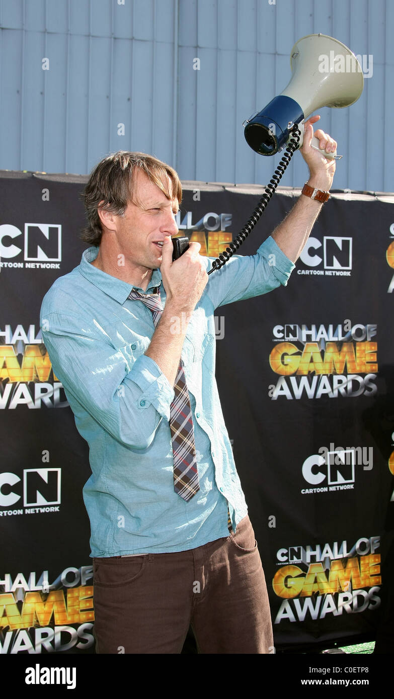 TONY HAWK HALL OF GAME AWARDS CARTOON NETWORK SANTA MONICA LOS ANGELES ...