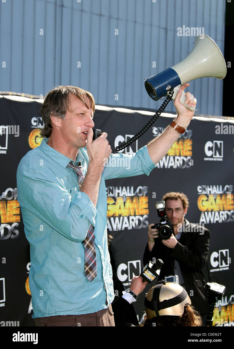 TONY HAWK HALL OF GAME AWARDS CARTOON NETWORK SANTA MONICA LOS ANGELES ...