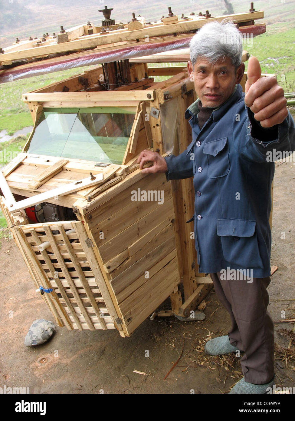 HOMEMADE WOODEN HELICOPTER An elderly Chinese man has built the very ...