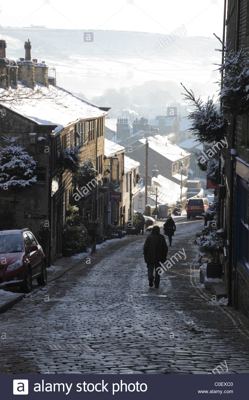 Old Haworth Road High Resolution Stock Photography and Images - Alamy