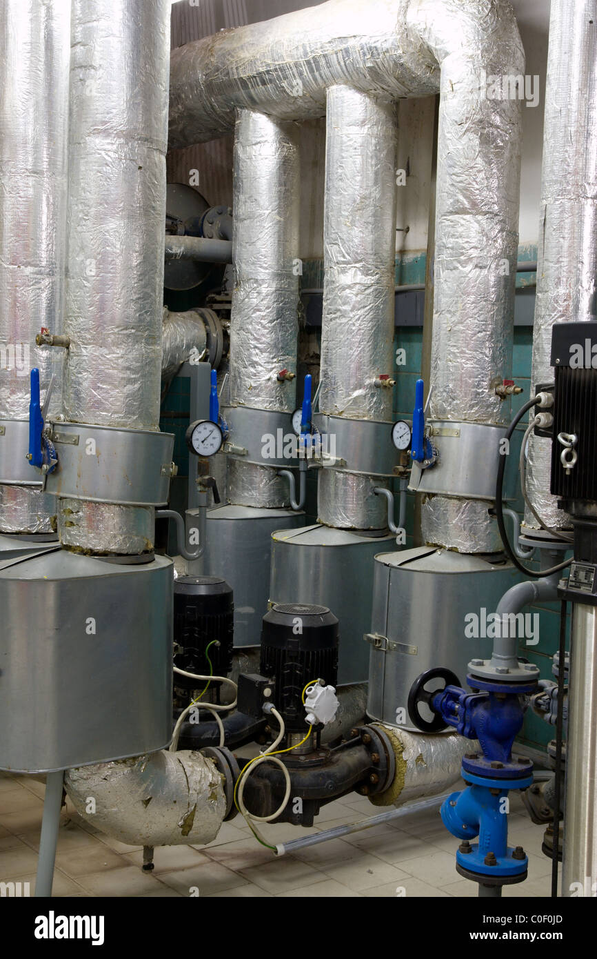 Steam pipe system hi-res stock photography and images - Alamy