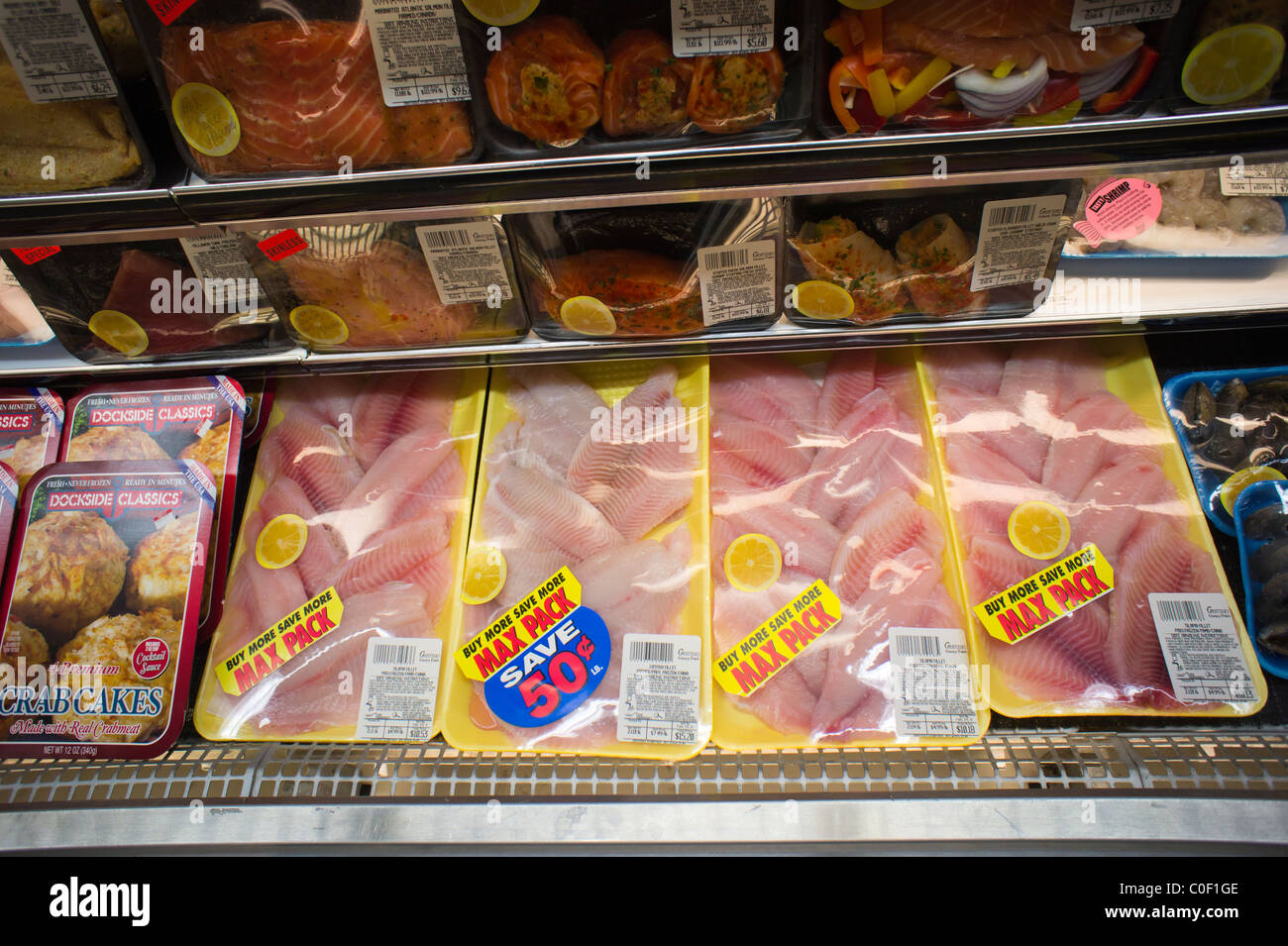 Fish and other seafood in a supermarket in New York Stock Photo - Alamy
