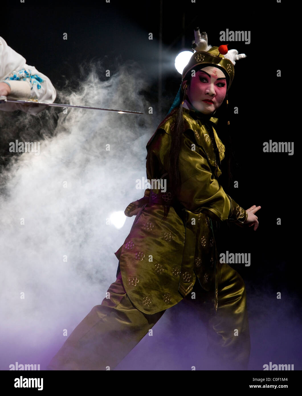 Female opera classical music hi-res stock photography and images - Alamy