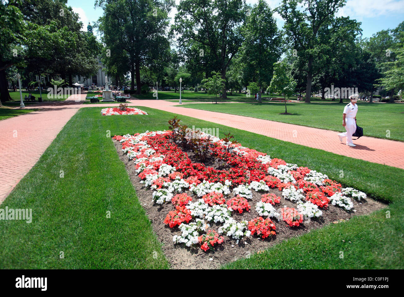 Naval Academy Student High Resolution Stock Photography and Images - Alamy