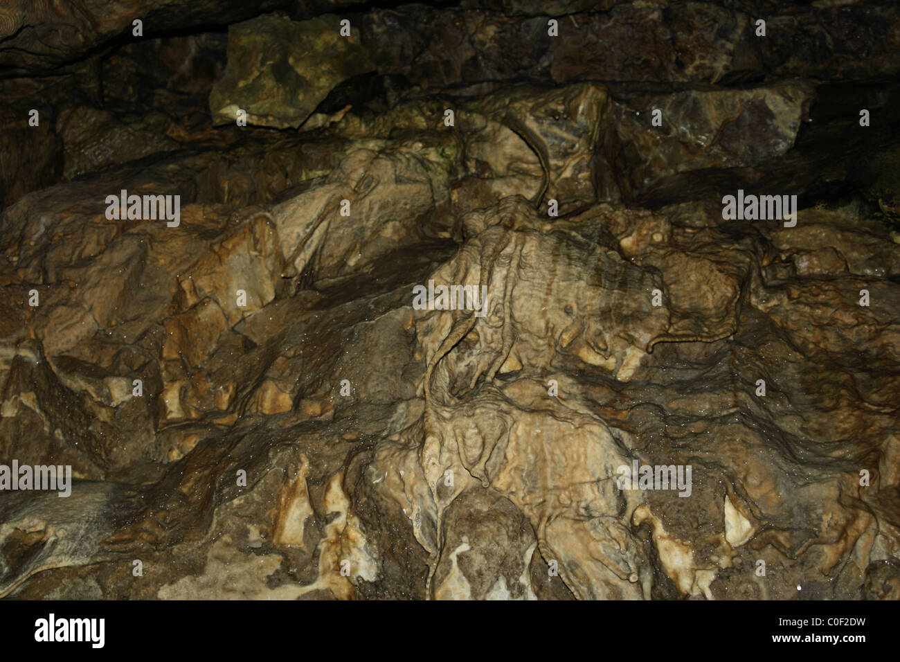 Stalagmites stalactites stump cross cave hi-res stock photography and ...