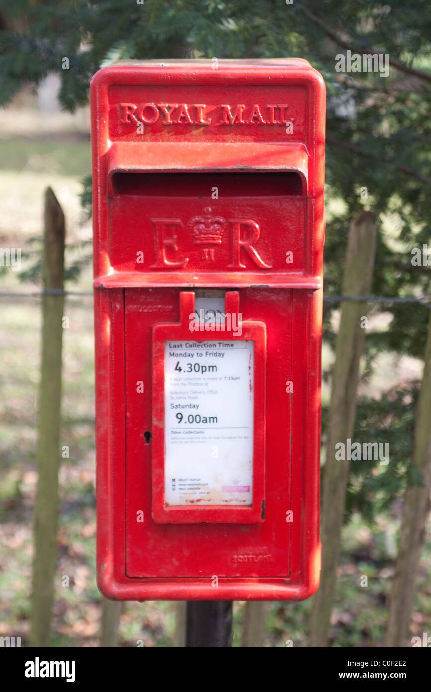 Royal Mail Post Box Stock Photo - Alamy