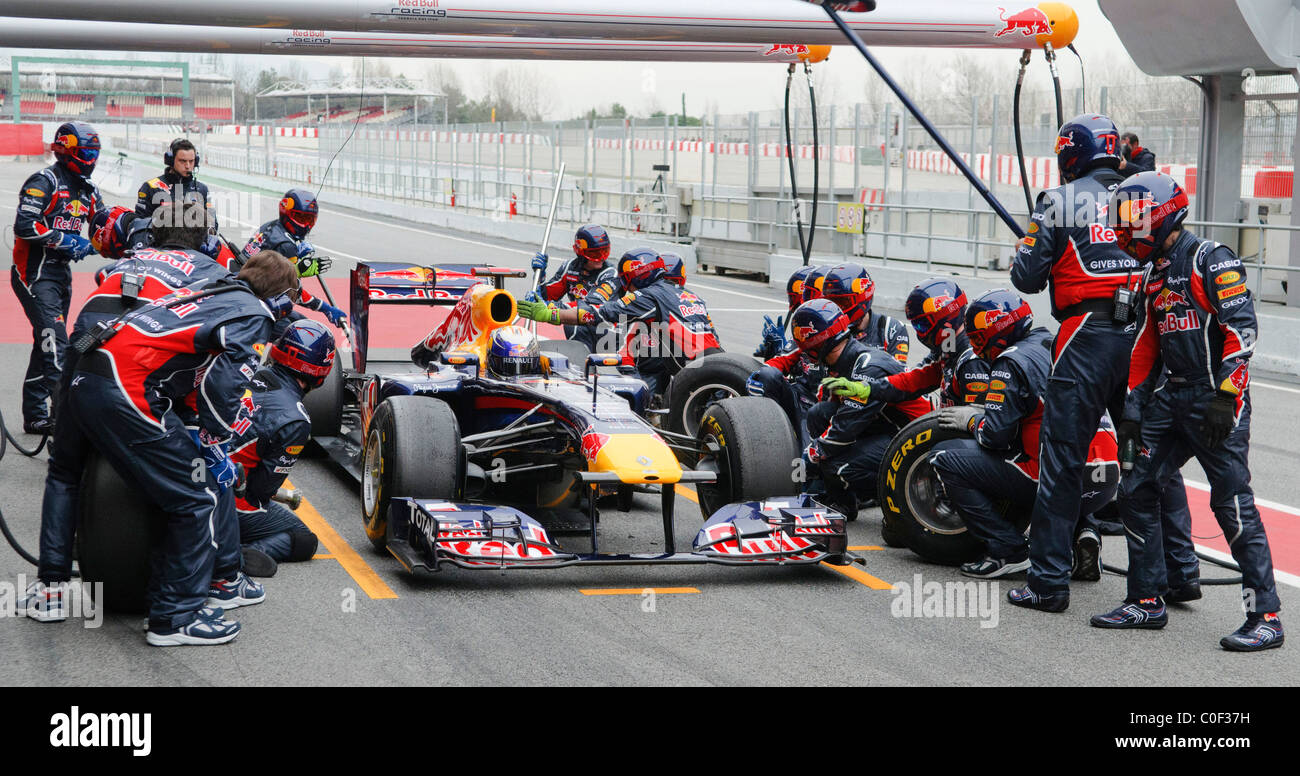 Red bull f1 pit stop hi-res stock photography and images - Alamy