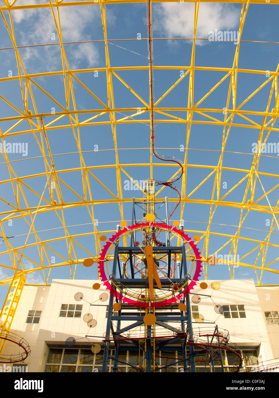 Gravity machine hi-res stock photography and images - Alamy