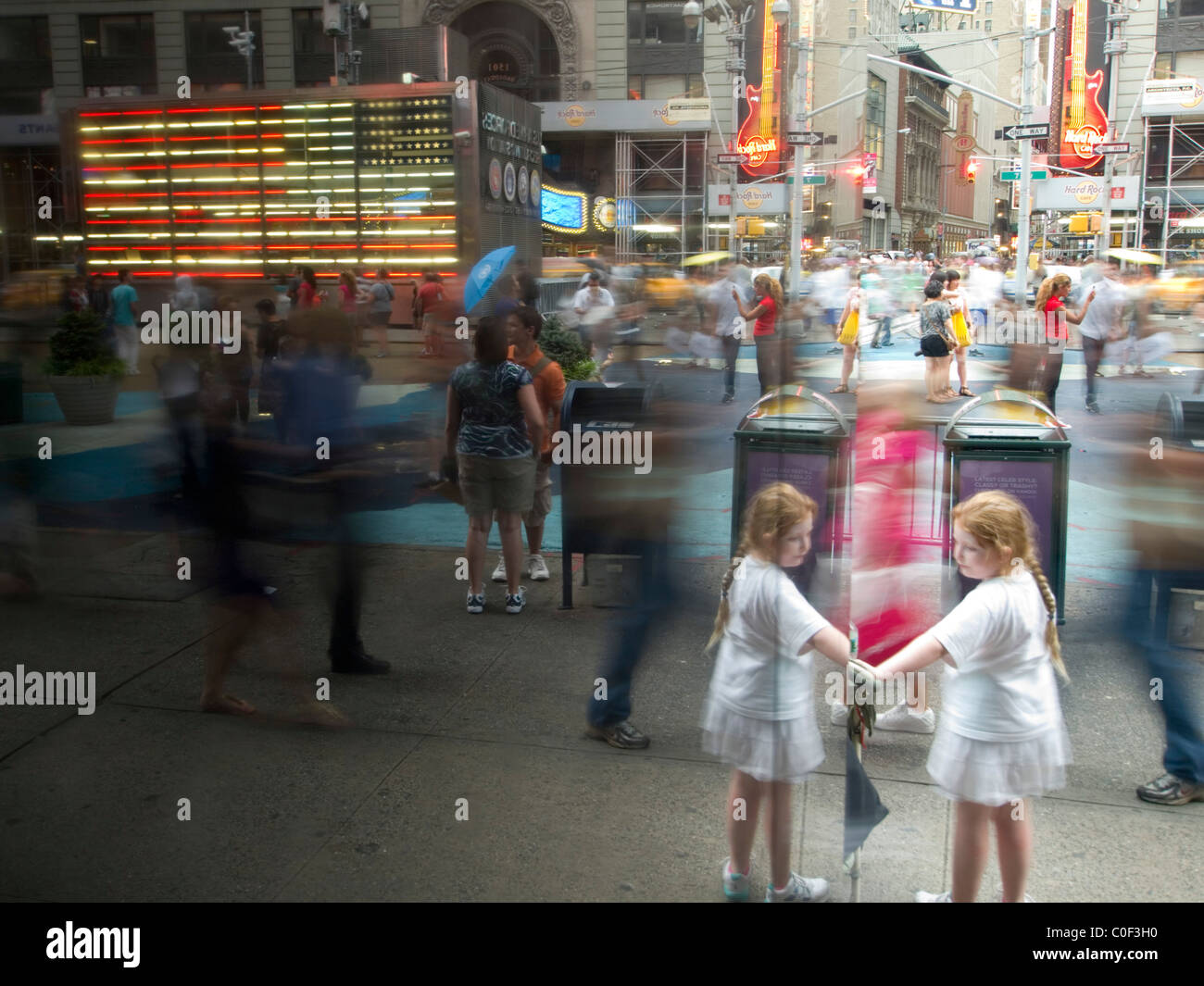 Reflection illusion hi-res stock photography and images - Alamy