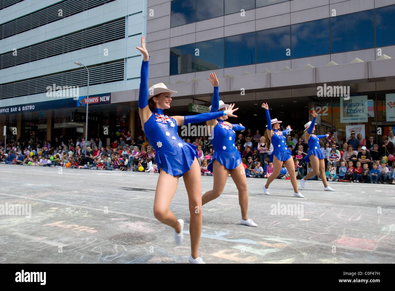 Dancers in Australia costumes in the Credit Union Christmas Pageant ...