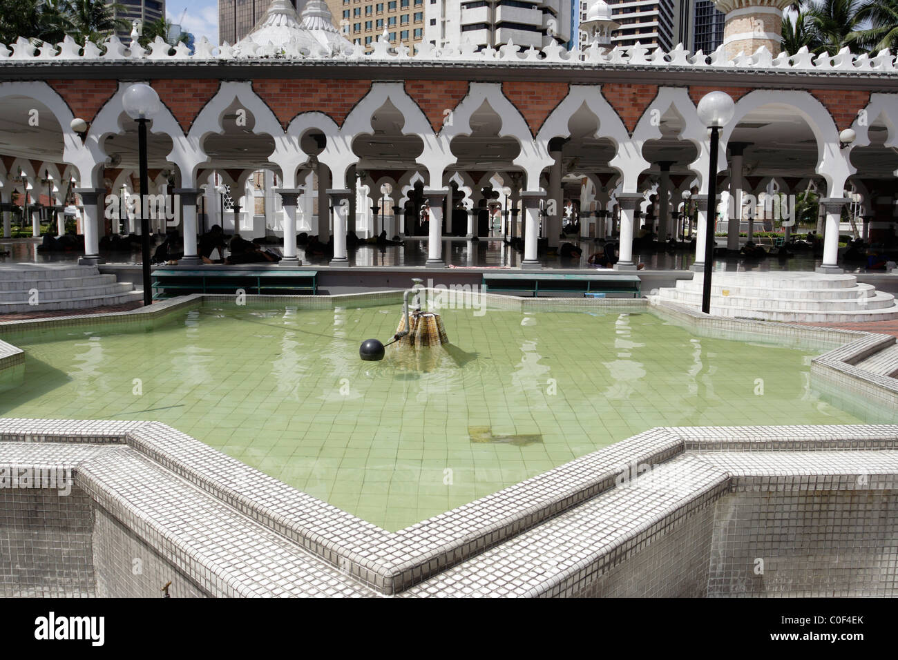 Mosque pool water hi-res stock photography and images - Alamy