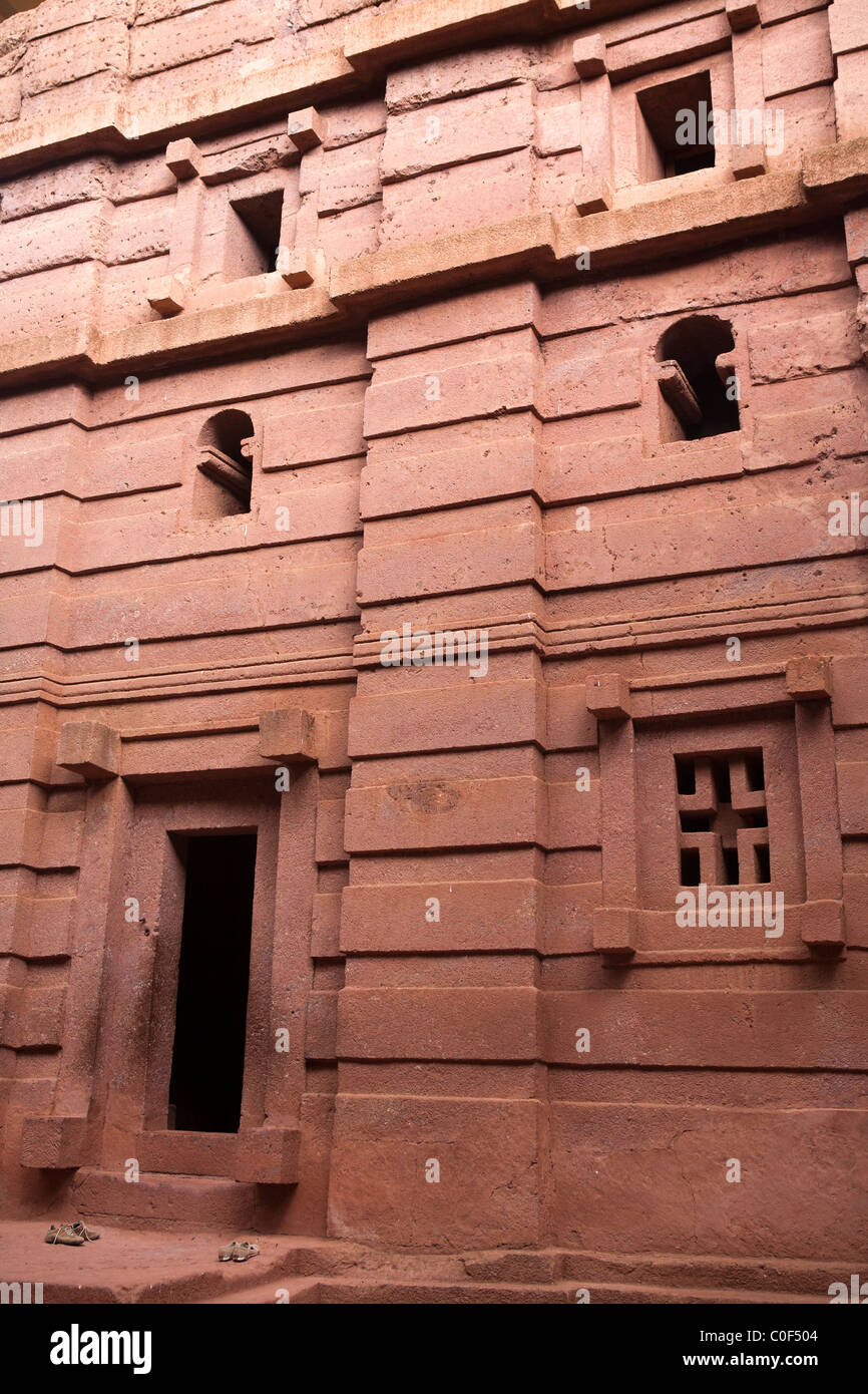 The entrance to the rock-hewn church of Bet Amanuel in Lalibela Stock ...