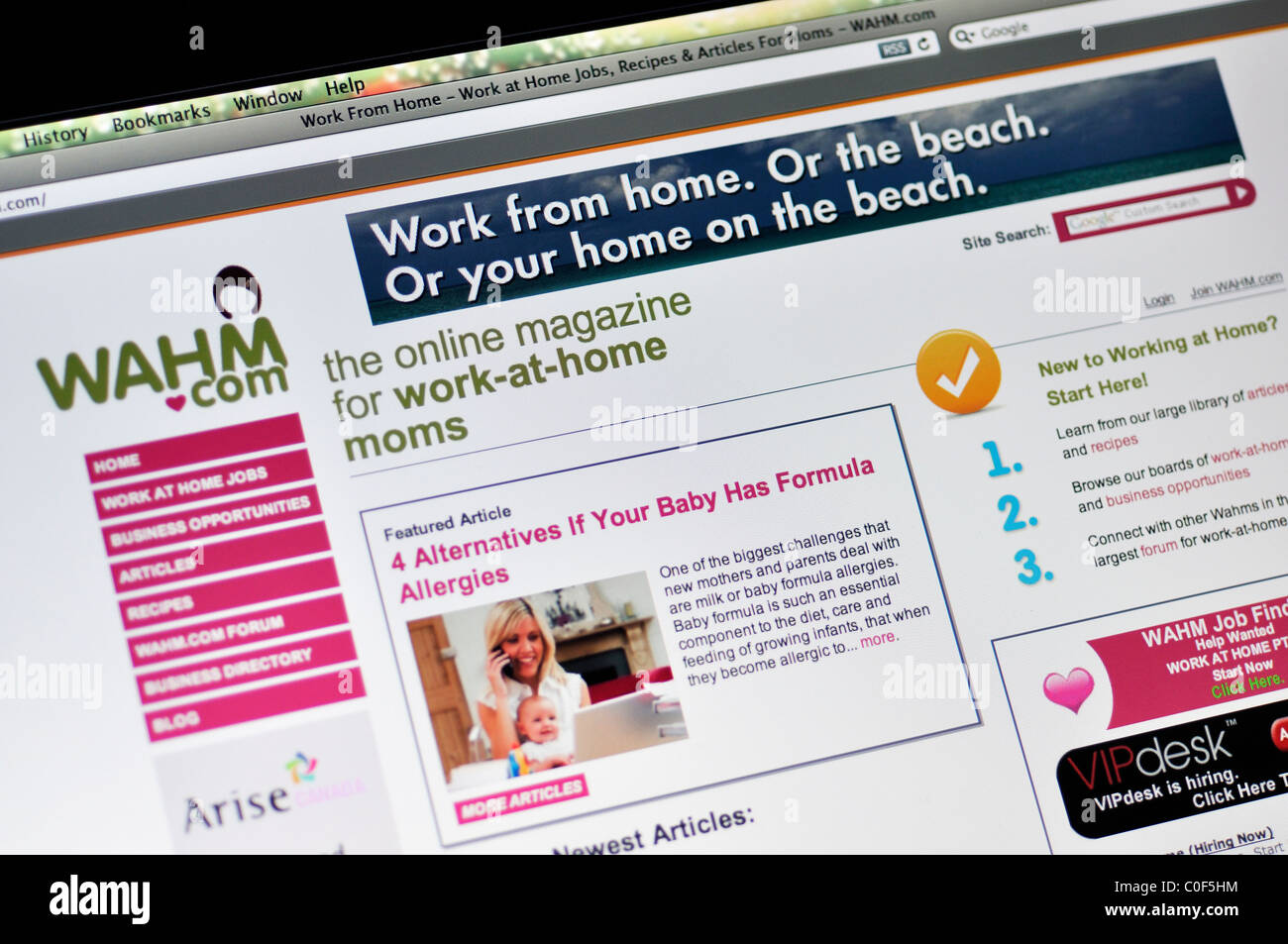 Moms working hi-res stock photography and images - Alamy