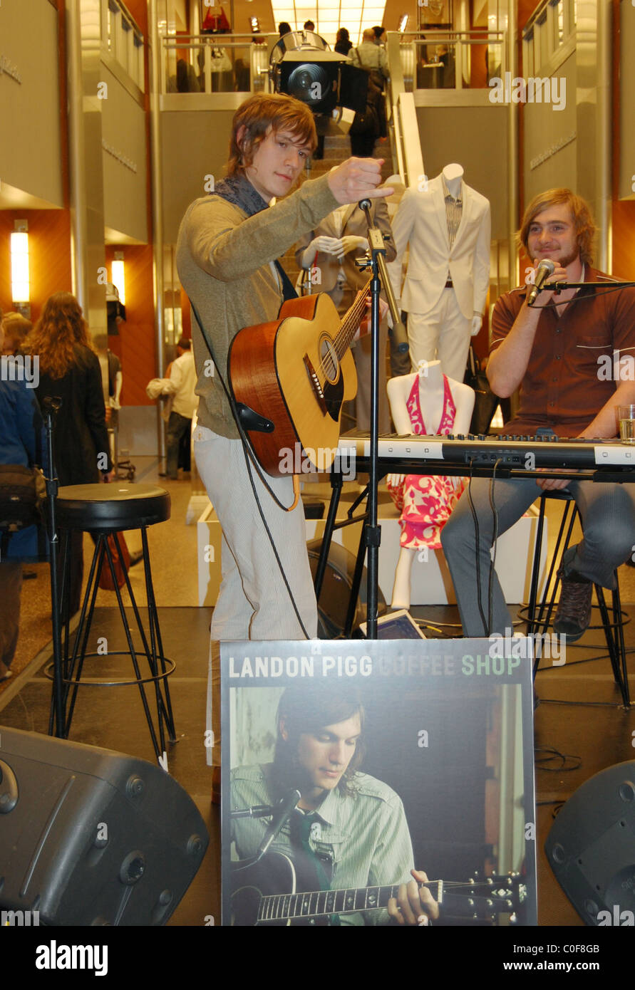 Landon Pigg plays a selection of his songs live at Banana Republic LUXE ...