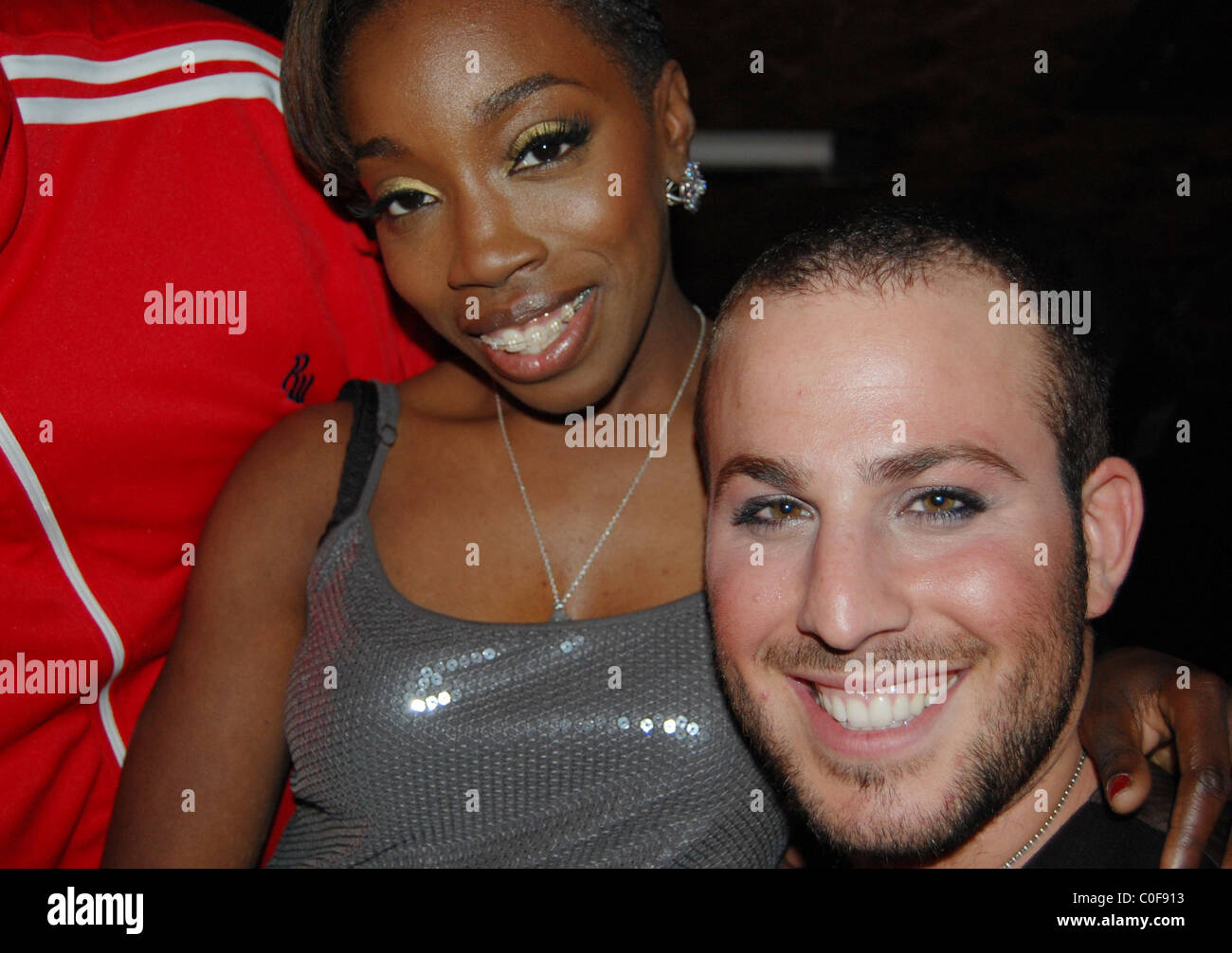 Estelle meets Micah Jesse as she makes a live appearance at Tenjune ...