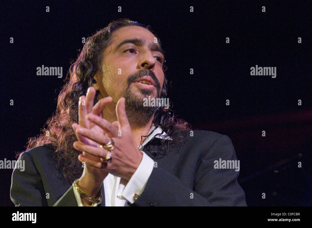 Diego el Cigala, legendary flamenco singer, singing in Seville Stock ...