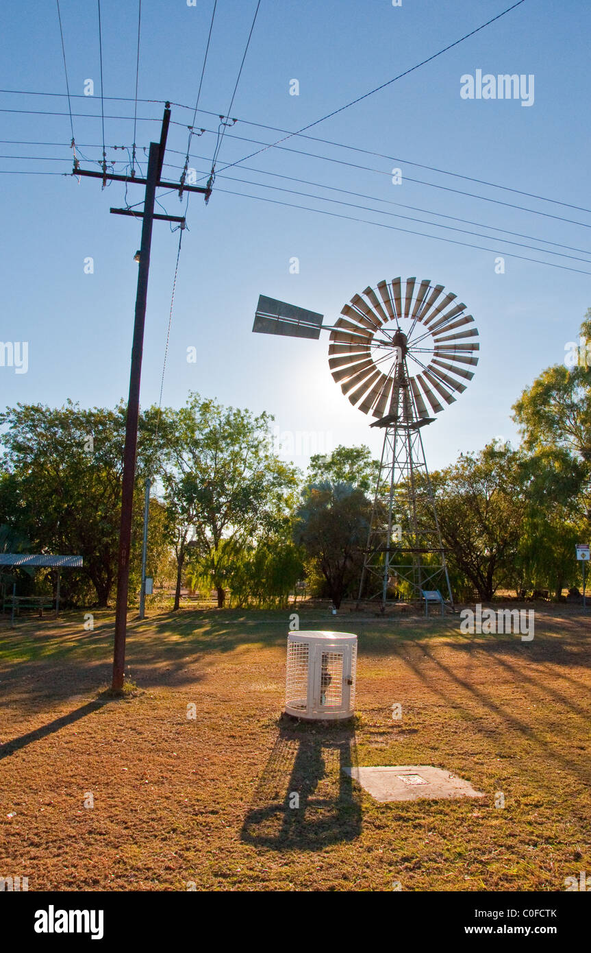 Windmill australia outback hi-res stock photography and images - Alamy