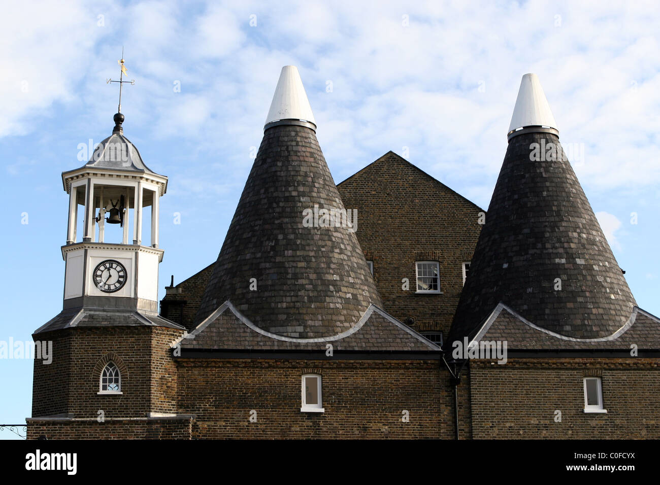 Bromley by bow canal hi-res stock photography and images - Alamy