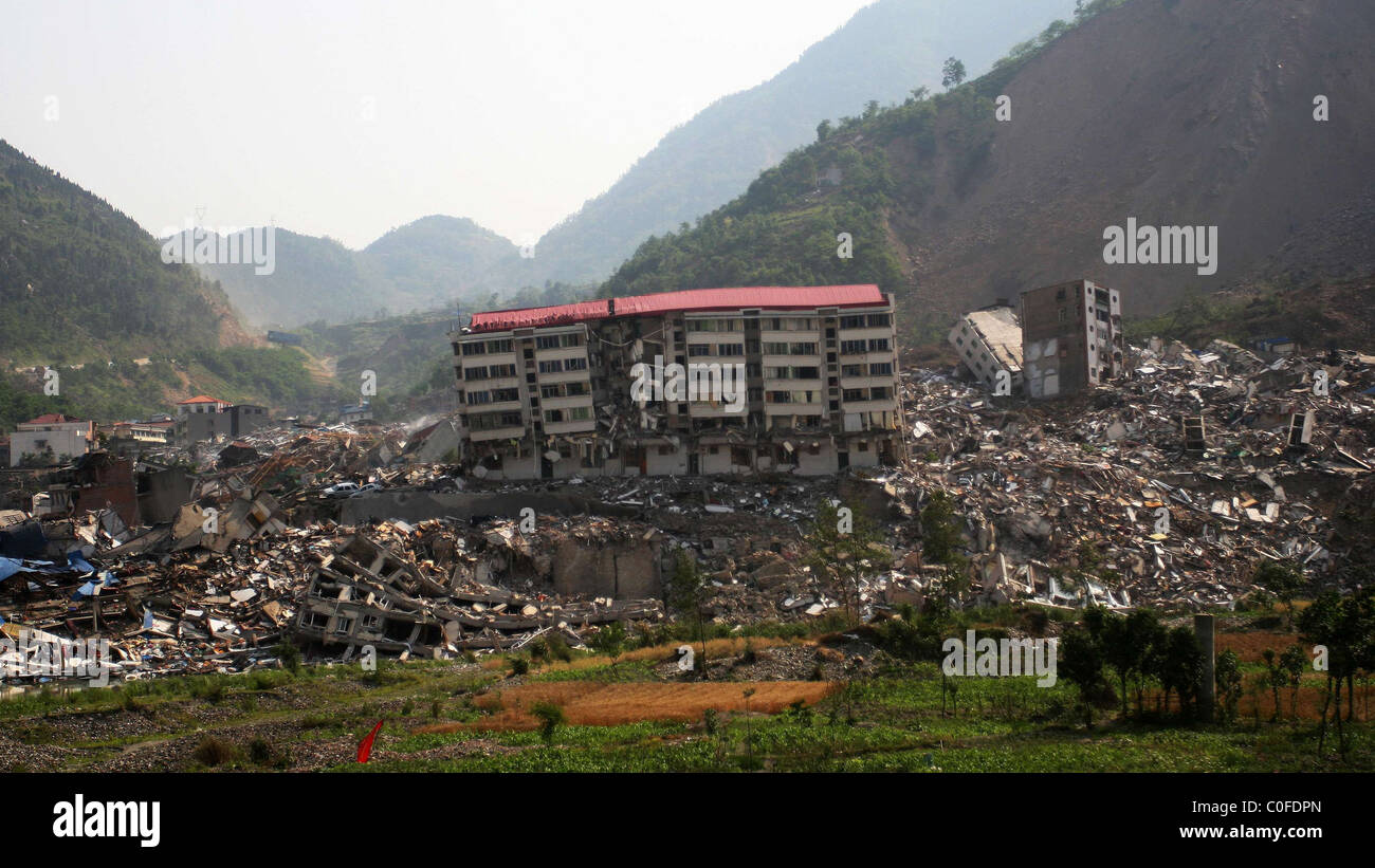 Beichuan china earthquake hi-res stock photography and images - Alamy