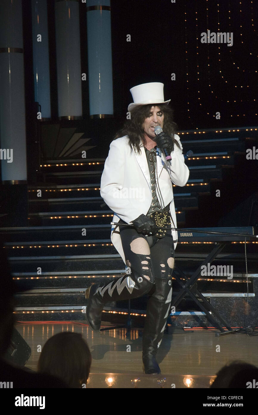Alice Cooper impersonator, Rock Valentine Performance Night The 17th ...