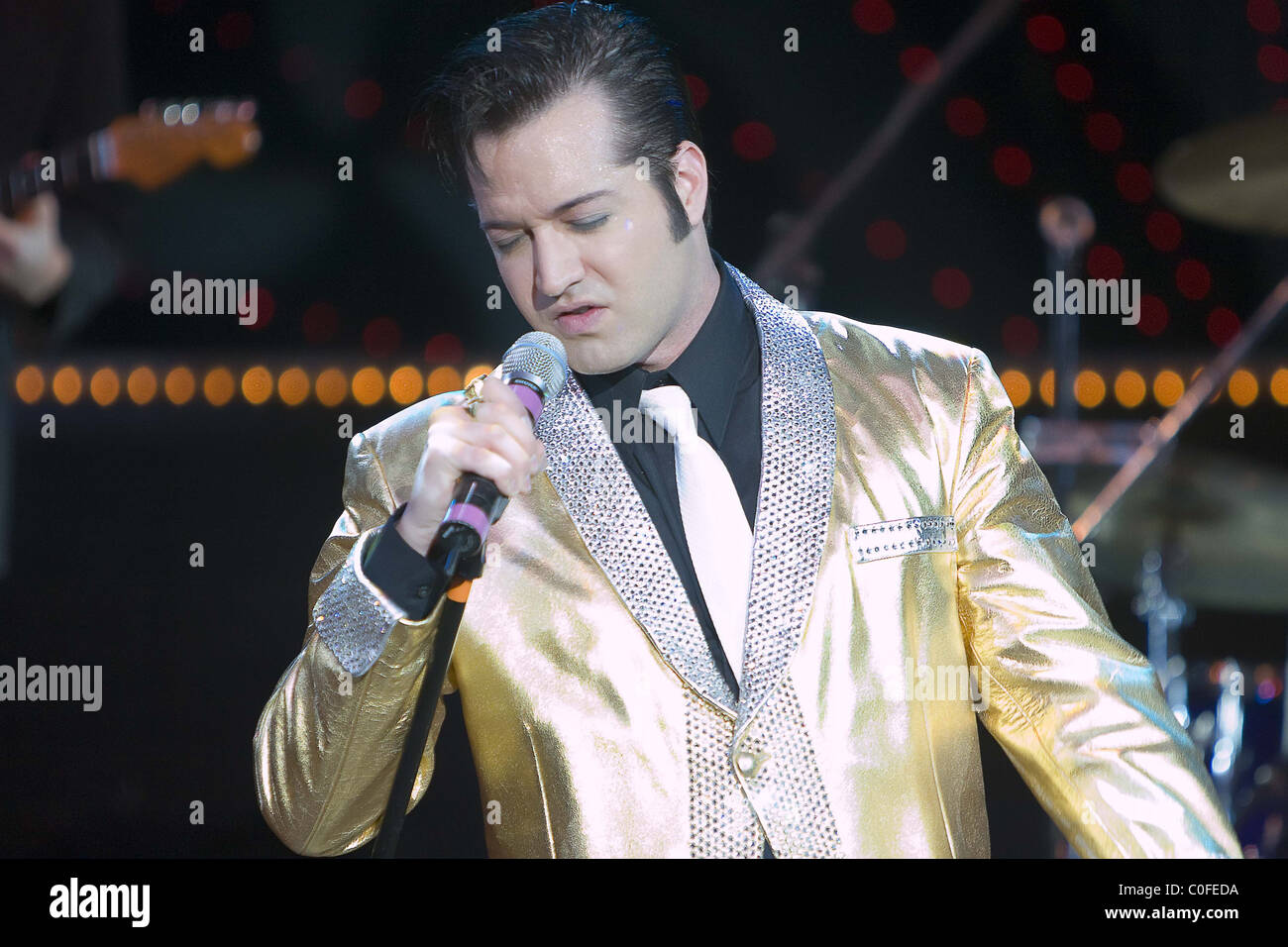 Best Celebrity Impersonations 60 Photos - Moonagedaydream.film