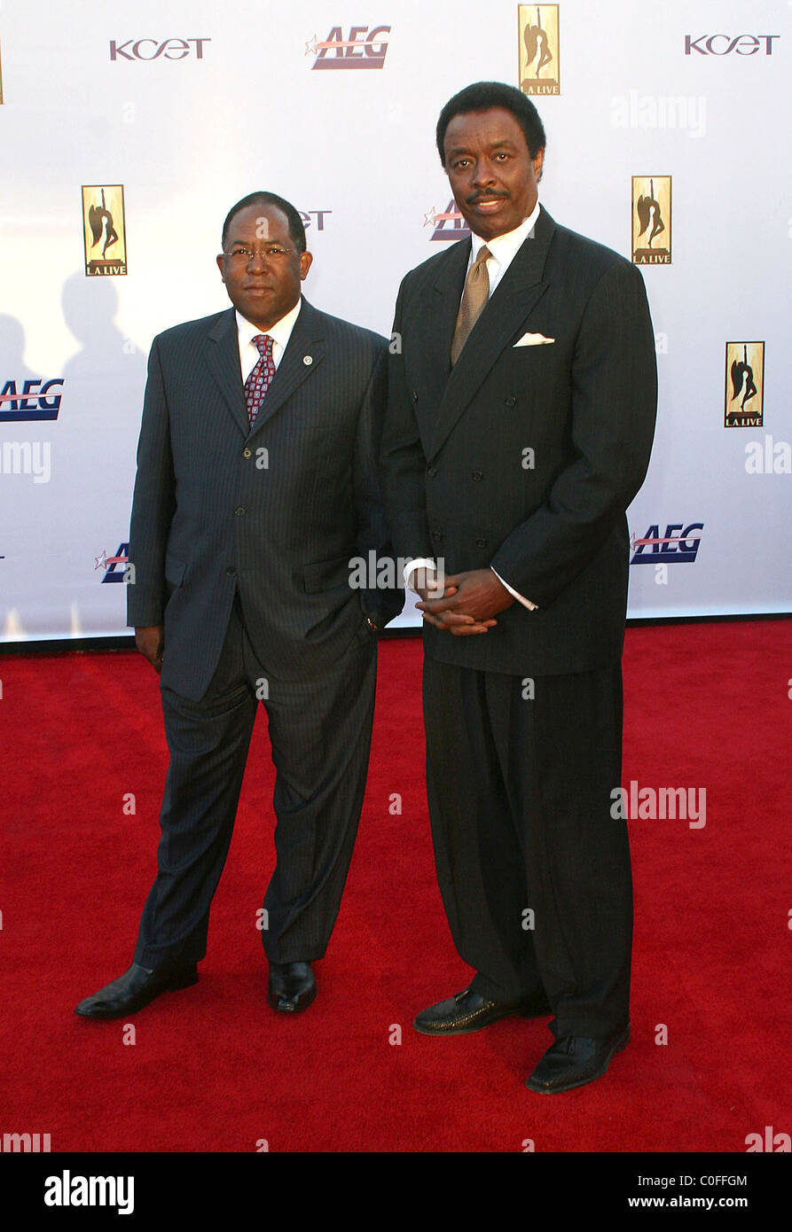 Kcet los angeles hi-res stock photography and images - Alamy