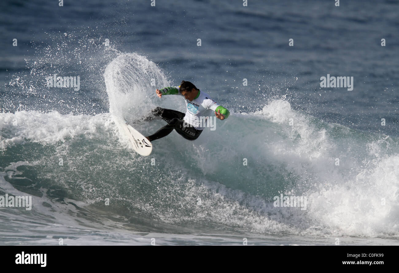 SHANE THORNE SOUTH AFRICAN PRO SURFER SOUTH AFRICAN PRO SURFER BALLITO ...