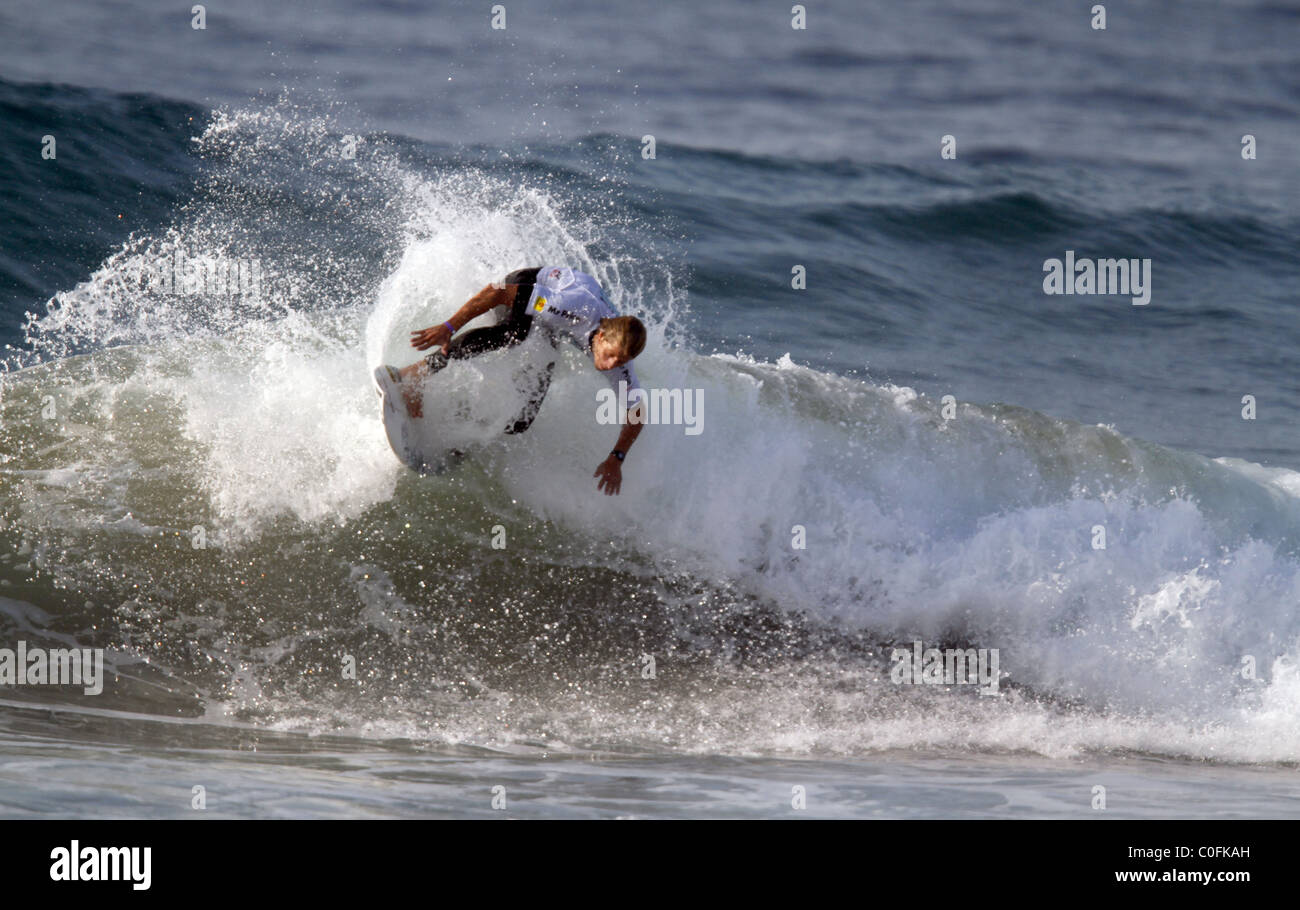SIMON FISH SOUTH AFRICAN PRO SURFER SOUTH AFRICAN PRO SURFER BALLITO ...