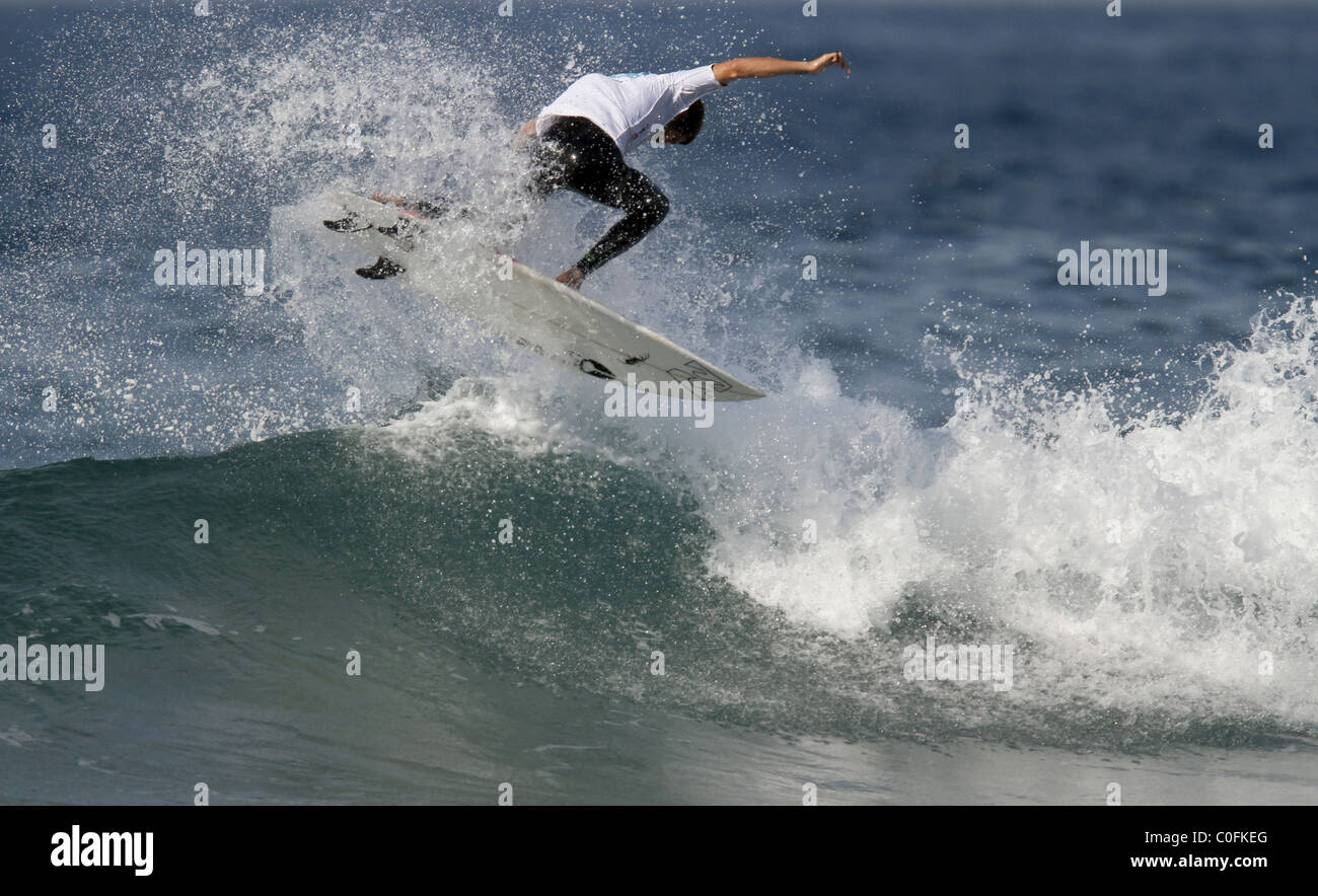 WARWICK WRIGHT SOUTH AFRICAN PRO SURFER SOUTH AFRICAN PRO SURFER ...