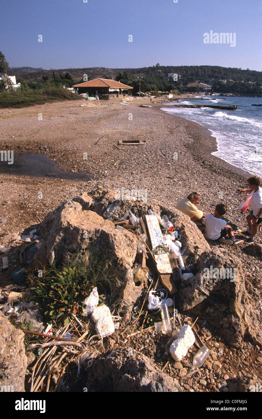 Rubbish on the beach Stock Photo - Alamy