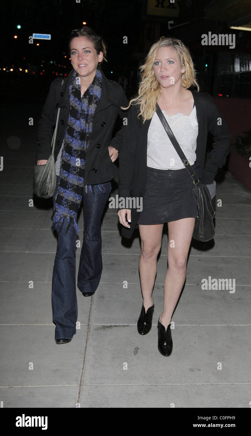 Jessica stroup brittany snow walking hi-res stock photography and ...