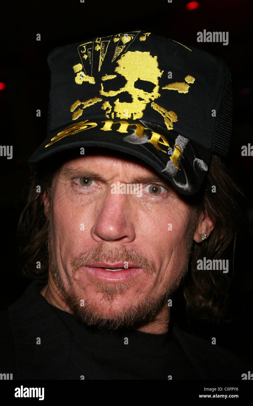 David Shark 'All For ONE and One for ALL' fashion show benefit for ONE ...