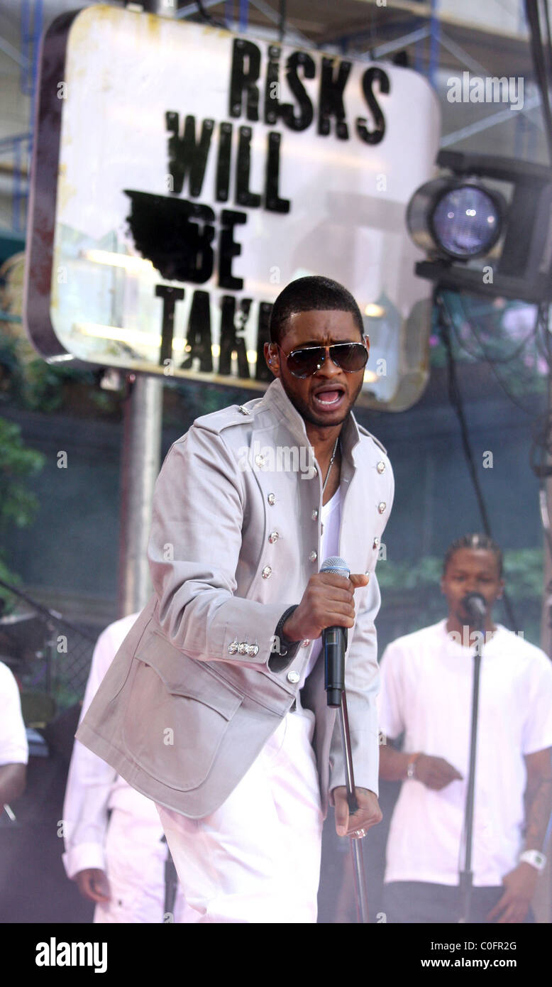 Usher performs on ABC's 'Good Morning America Summer Concert Series' at ...