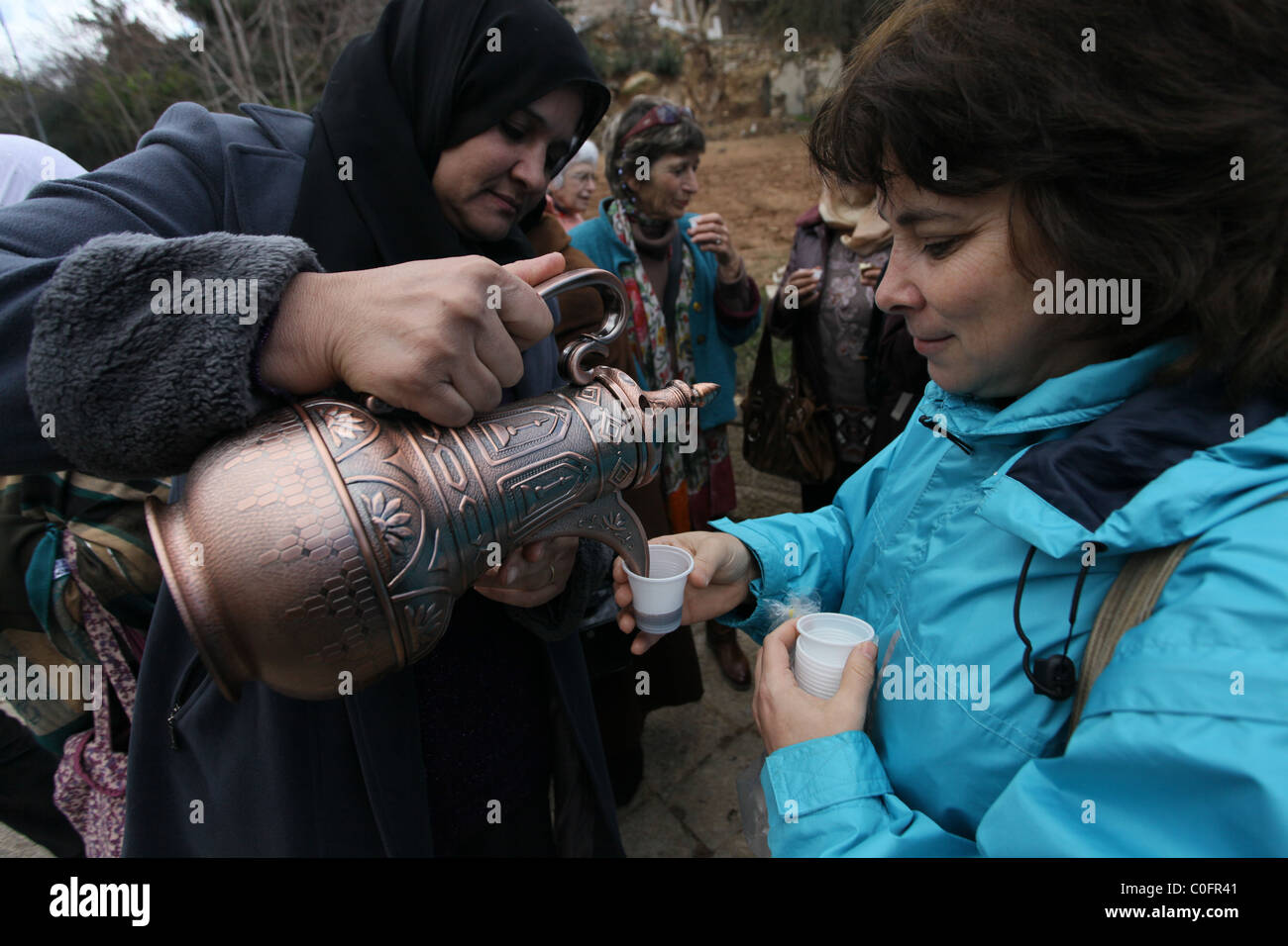 Palestinian Arab women and Israeli Jewish women in a Left wing social ...