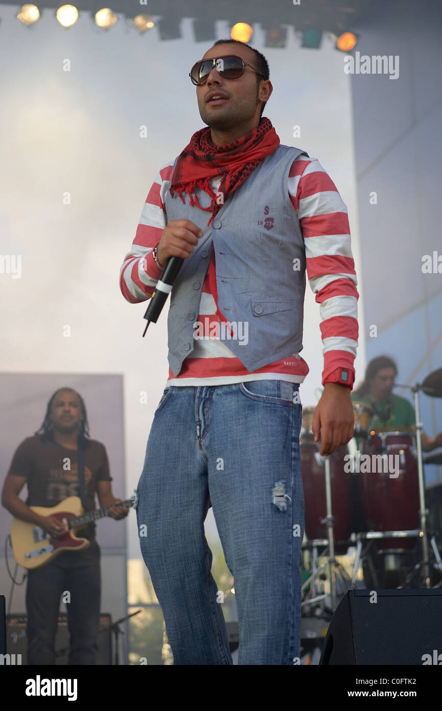 Expensive Soul and Sara Tavares performing live at Rock in Rio Lisboa ...