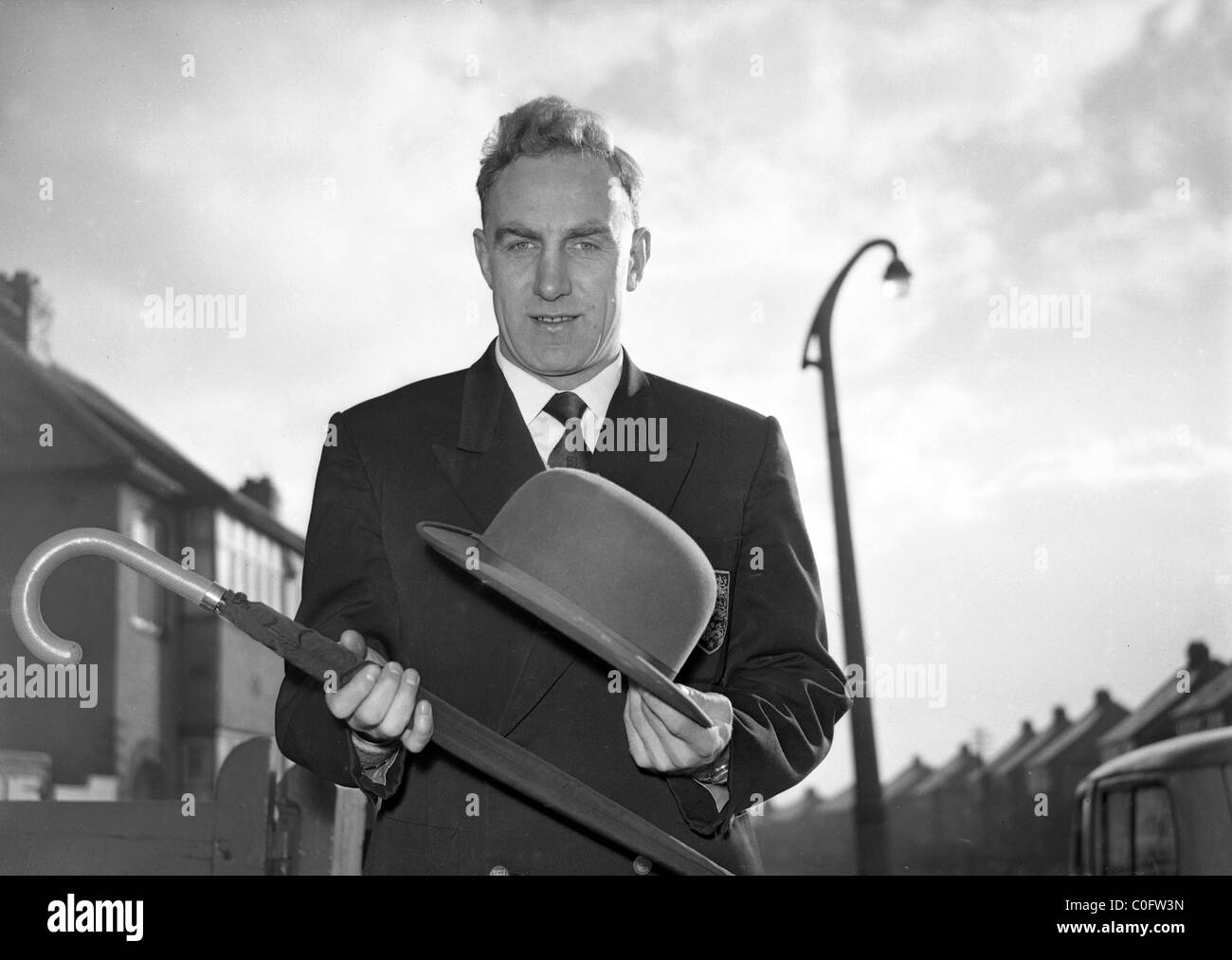 Wolverhampton Wanderers footballer Billy Wright preparing for ...