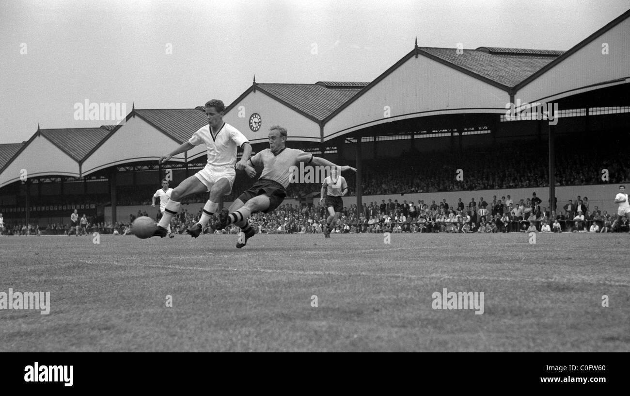 Billy wright footballer Black and White Stock Photos & Images - Alamy