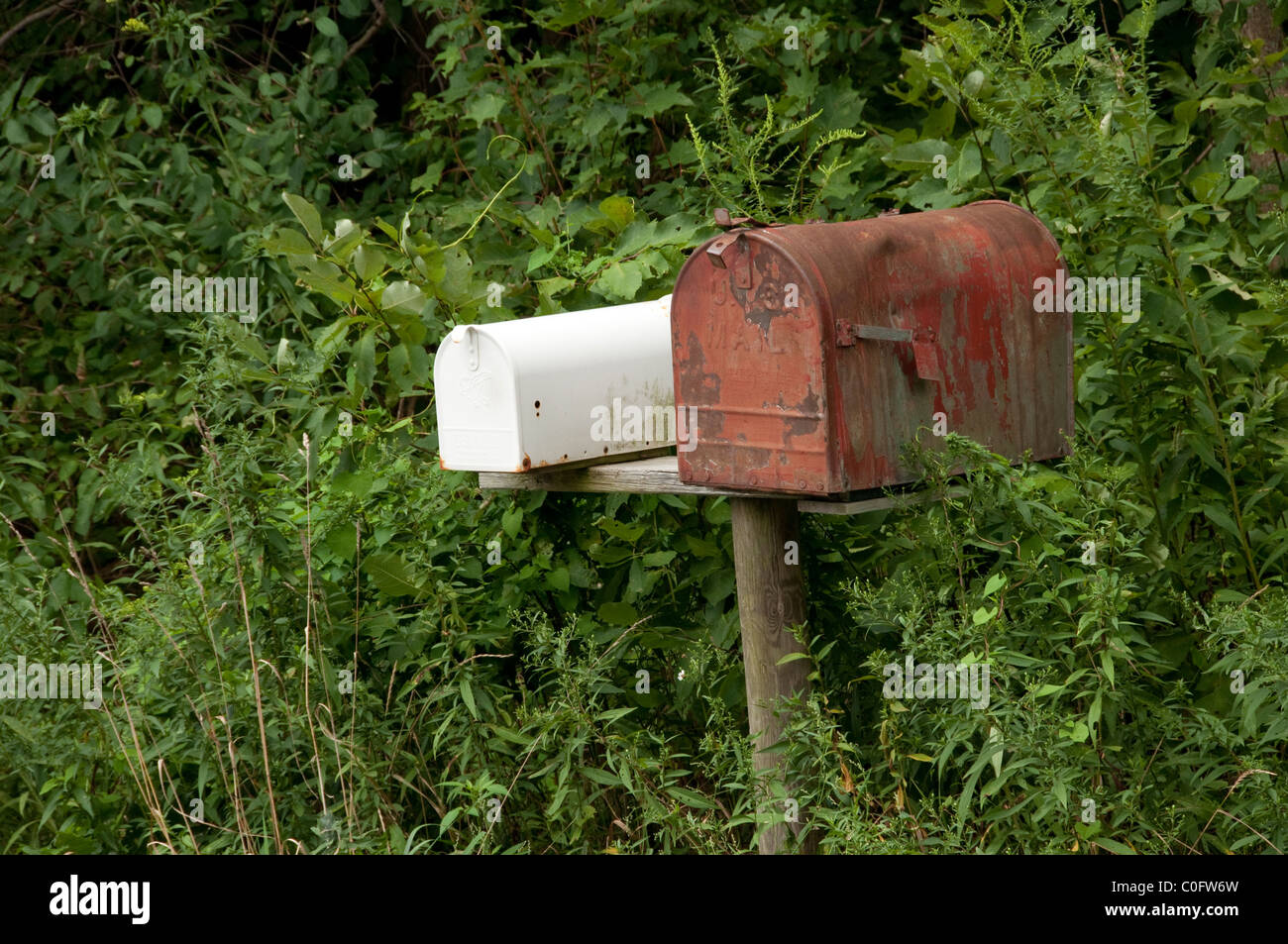 Mail rust hi-res stock photography and images - Alamy