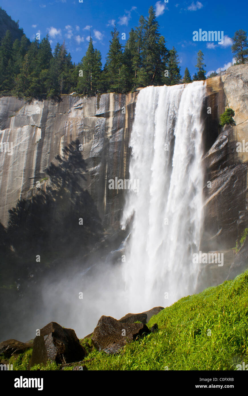 Vernal falls and yosemite hi-res stock photography and images - Alamy