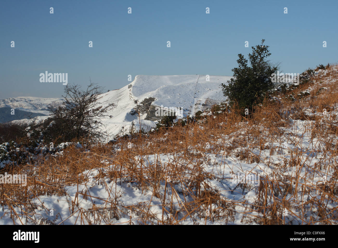 Snow on Eglwyseg rocks on the panorama Llangollen Stock Photo - Alamy